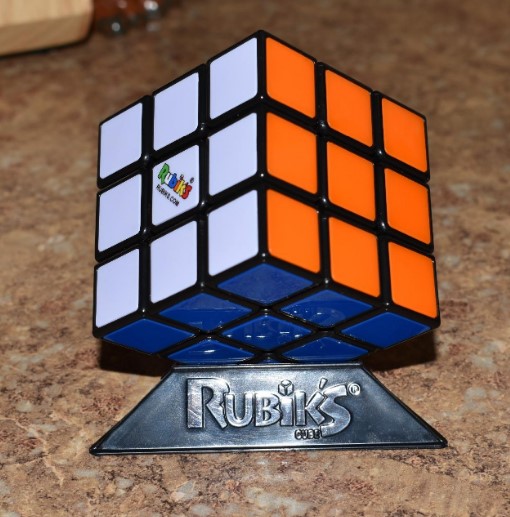 Hasbro Gaming 3X3 Rubik's Cube $3.44 (REG $11.99) - Mojosavings.com